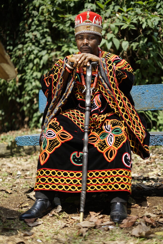 Toghu dresses | Traditional dresses in Cameroon | Toghu attire ...