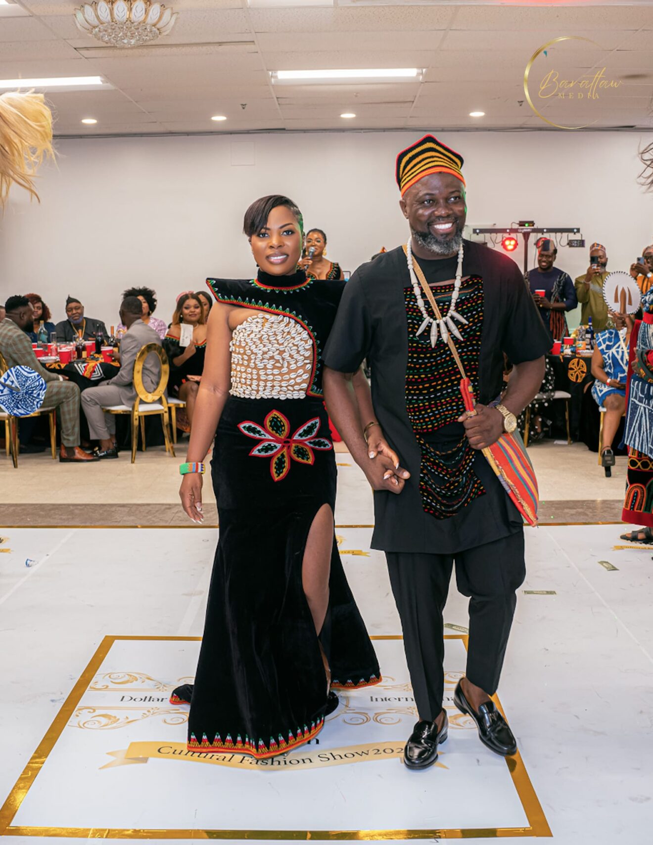 Luxury heritage toghu couple wear 100% velvet - Ultimate Traditional ...