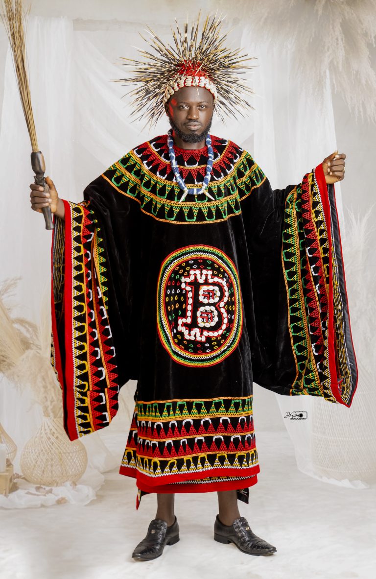 Traditional Dress For Men – Ultimate Traditional Designs (UTD)