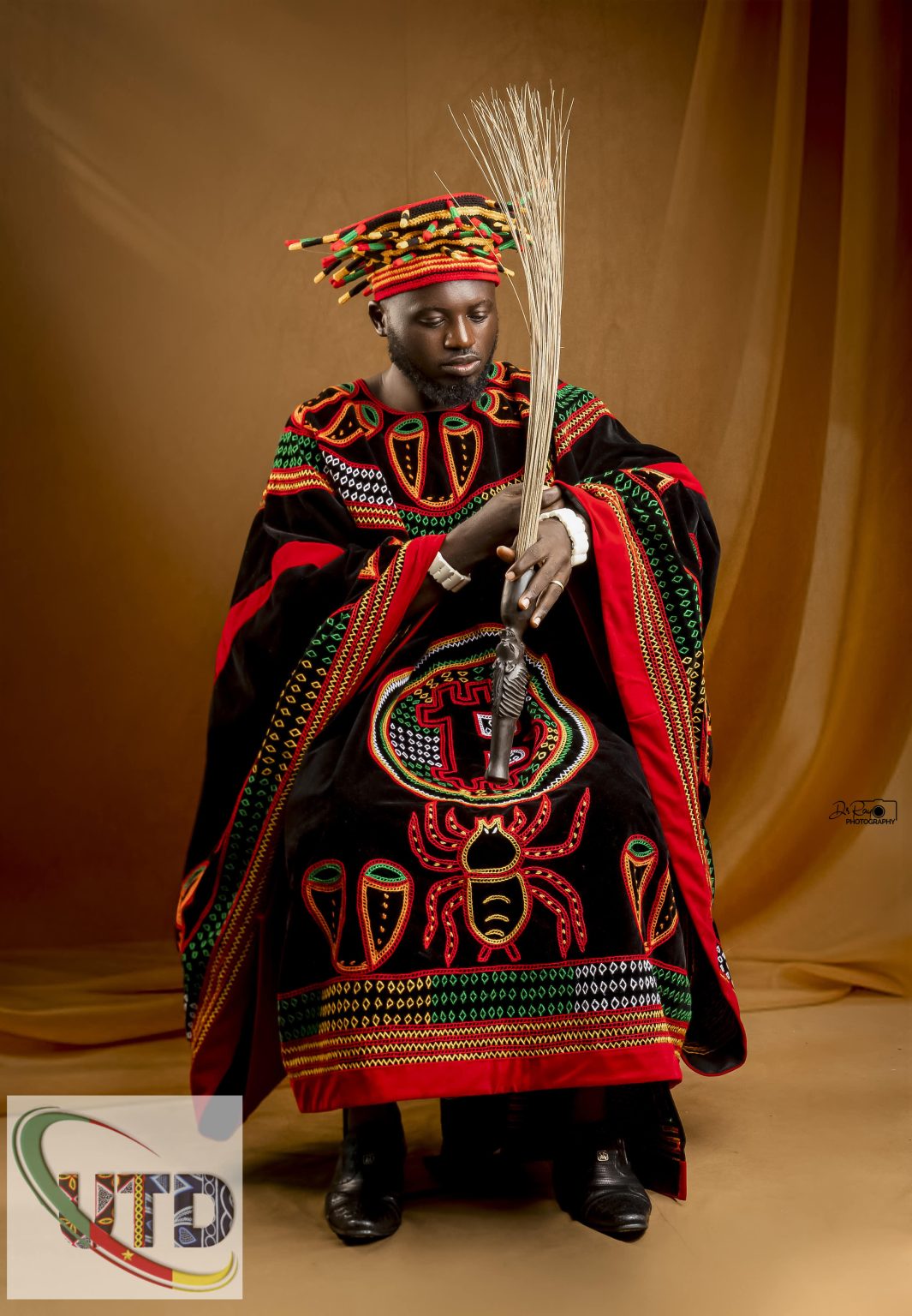 African Royal Attire | Toghu Royal Outfit - Ultimate Traditional ...